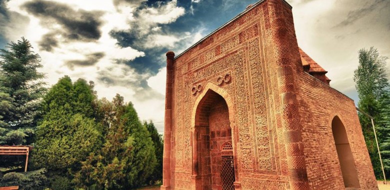 Epic of Manas – Silk Road Research